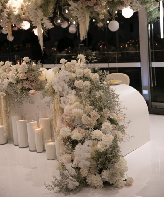 White Gloss Curved Bridal Table