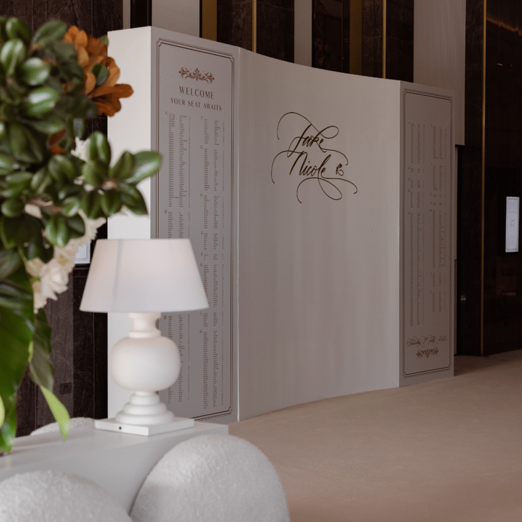 Entry Welcome Curved Wall - Optimum Event Hire